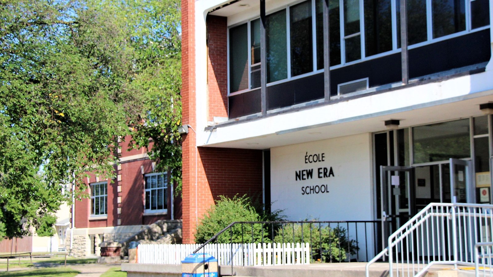 École New Era School